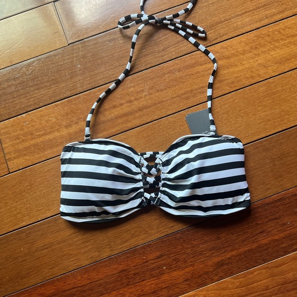 Abercrombie & Fitch | Swim | Black And White Striped Bikini Top | Poshmark